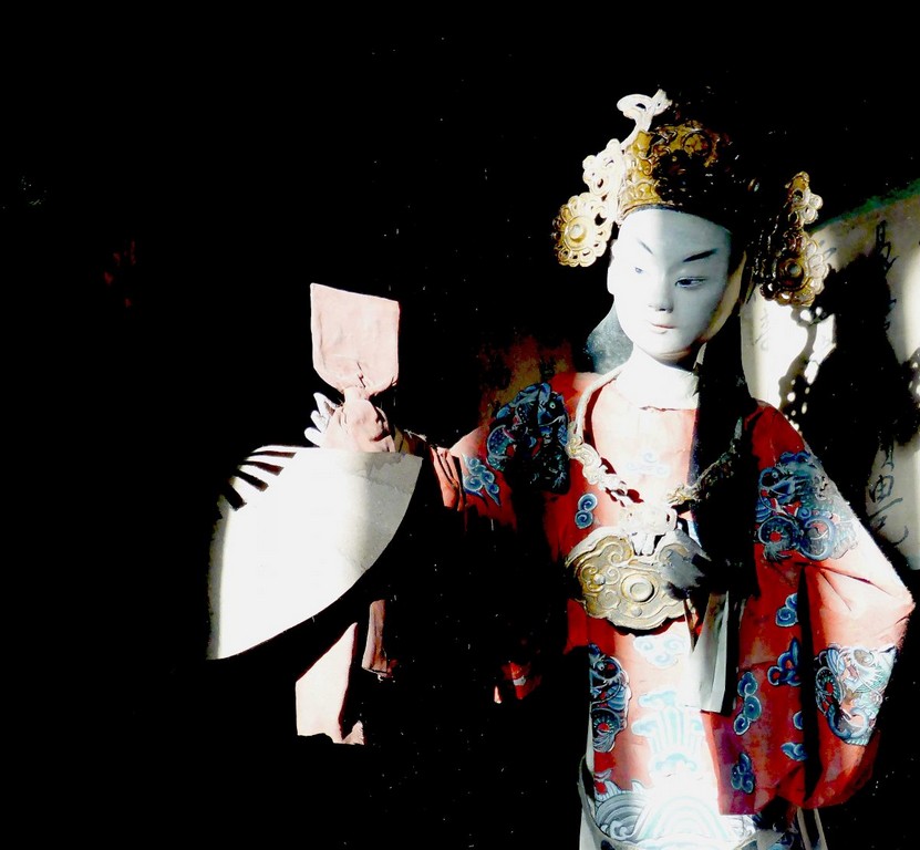 The Miniature Opera Dolls of Pingyao - Holachina.com